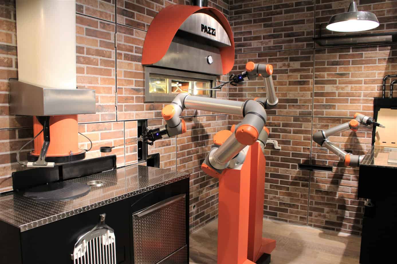 The Pizza-Making Robot - Ohmify